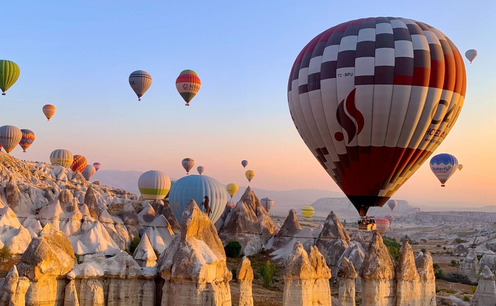 5 Megatrends Reshaping International Tourism in 2024